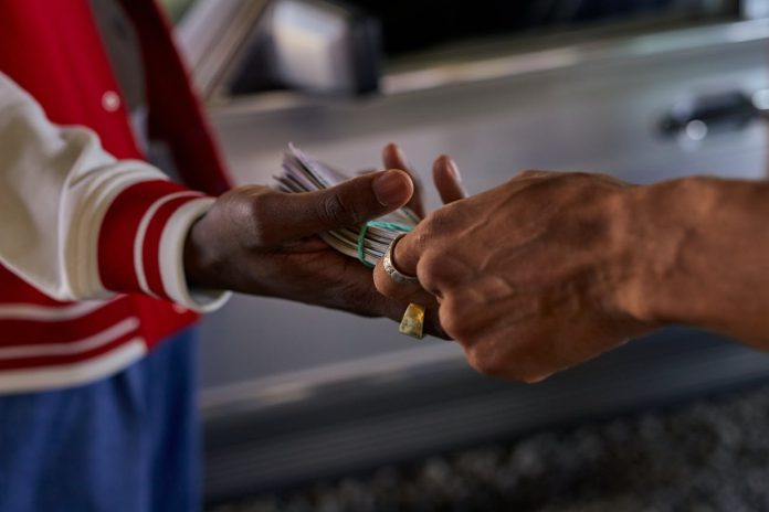 Apakah Amal Diterima Jika Ada Riya Ketika Melakukannya?